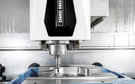 Precise vertical milling up to 2,000 mm in length - DMG MORI China